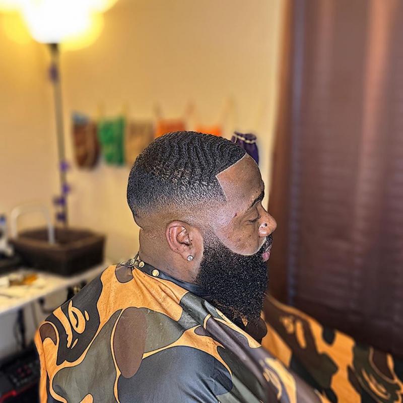 Tae Epperson's profile on Ring My Barber