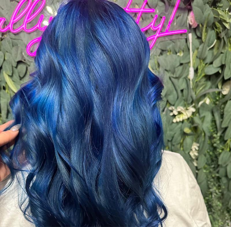 Corrie Osborne's profile on Ring My Stylist